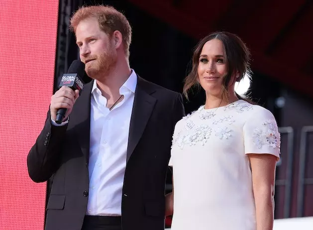 Putera Harry dan Meghan Markle mendapat kecaman kerana perkongsian mereka dengan Netflix