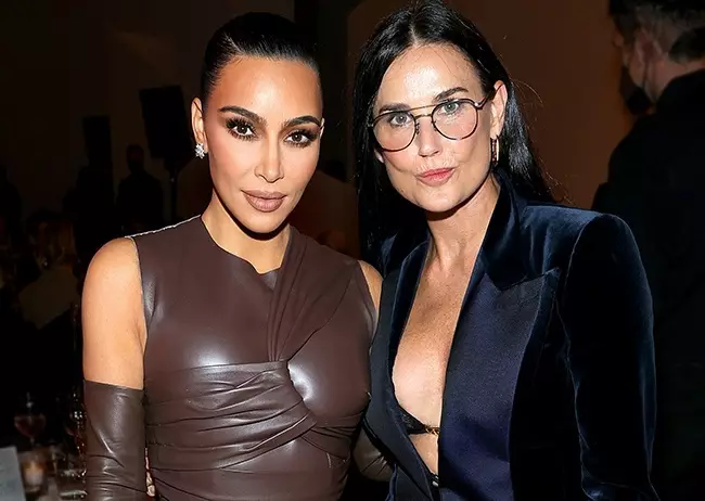 Kim Kardashian, Demi Moore, Dasha Zhukova, Ryan Reynolds kaj aliaj ĉe la WSJ-ceremonio. Premioj de novigantoj