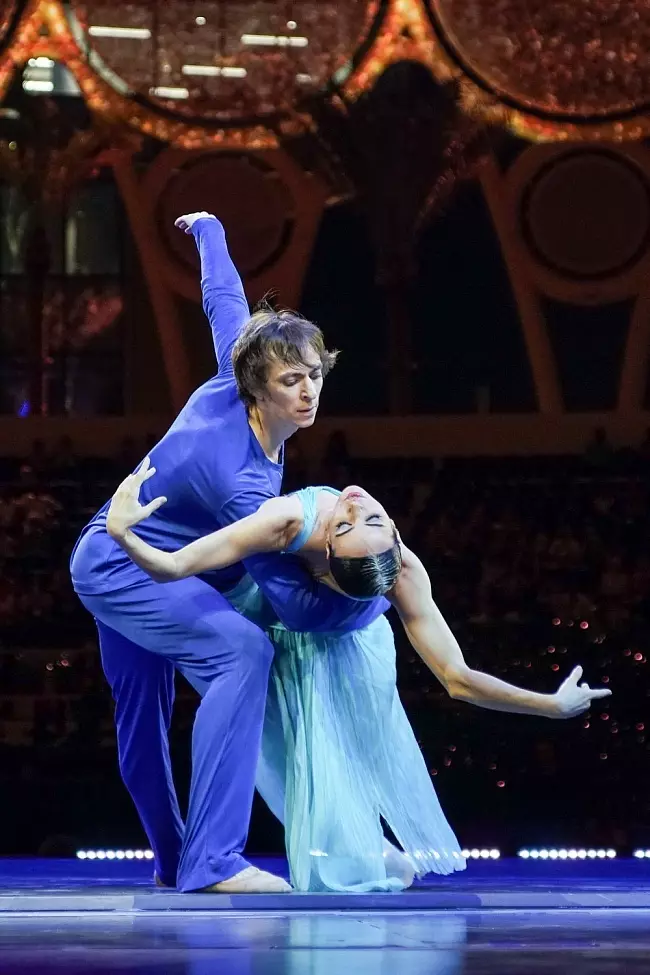 Diana Vishneva y Denis Savin en la ceremonia de apertura de la Dubai Expo 2020 foto # 2