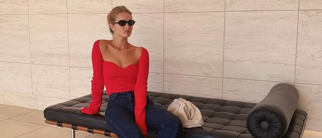 I top bustier in maglia sono una tendenza autunno 2021 accogliente e seducente