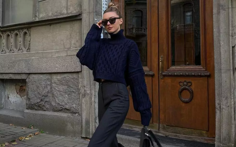 10 trendige Cropped-Pullover zum Tragen mit High Waist Jeans und Hosen