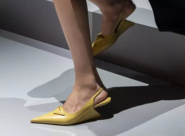 Prada spring-summer 2022 nga litrato # 4