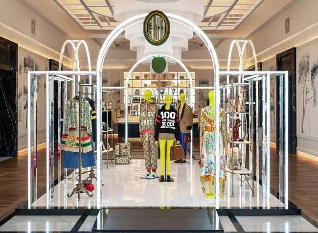 Gucci pop-up Khudozhestvenny zineman argazkia # 8