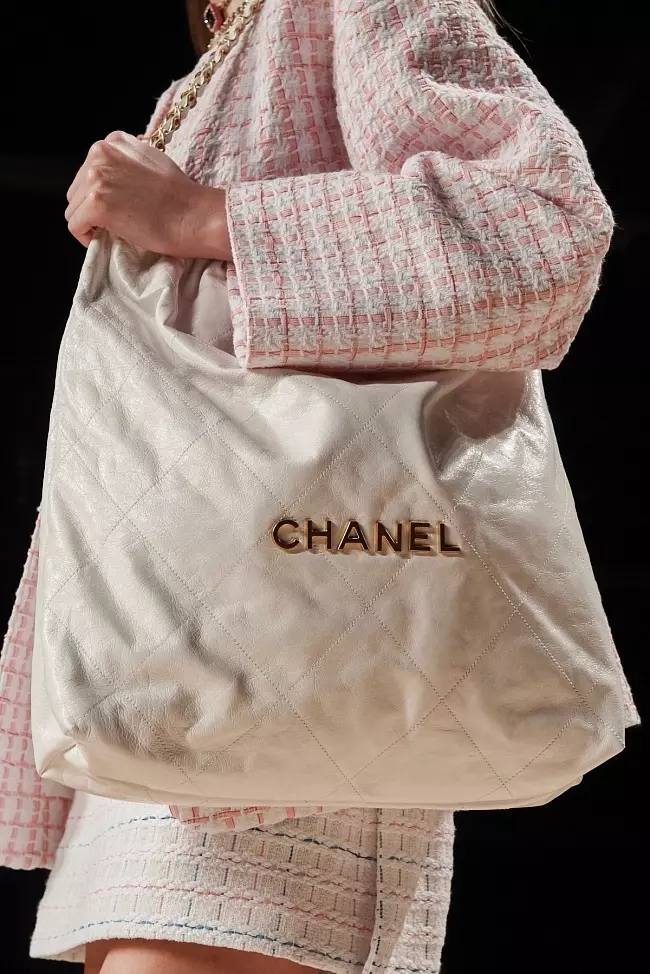 Chanel-ի գարուն-ամառ 2022 լուսանկար # 12