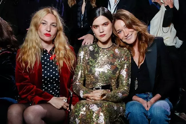 Joséphine de la Boome, Soko et Carla Bruni-Sarkozy photo n°5