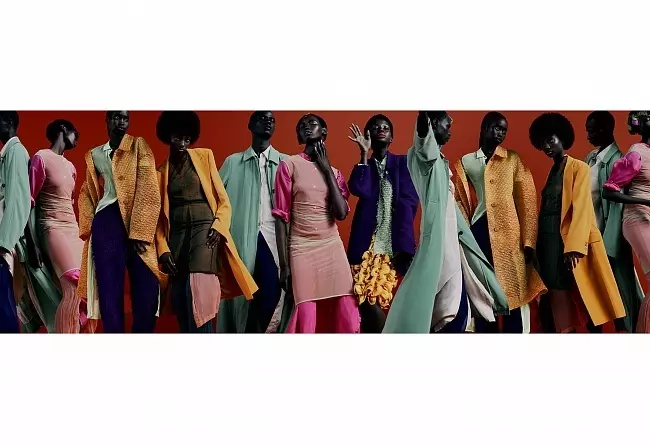 Dries Van Noten mmiri-okpomọkụ 2022 foto # 3