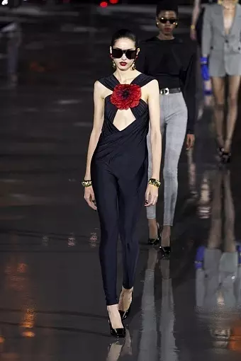 Saint Laurent primavera-verano 2022 foto # 4