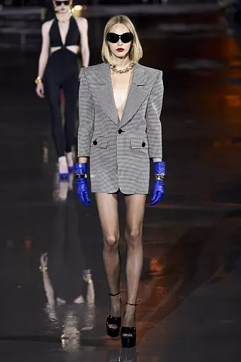 Saint Laurent-ի գարուն-ամառ 2022 լուսանկար # 5