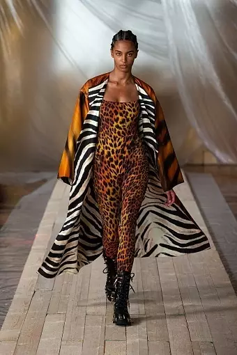 Roberto Cavalli maitiid-simmer 2022 foto # 30