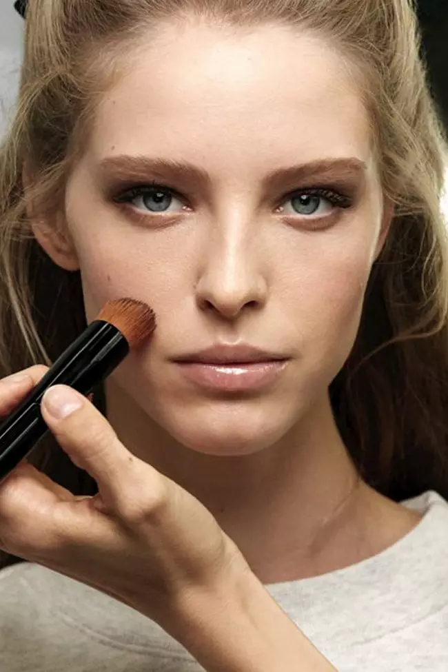 Los mejores medios tonales del otoño (foto: @ chanel.beauty) foto # 13