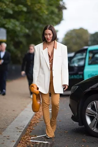 Streetstyle at London Fashion Week photo # 1