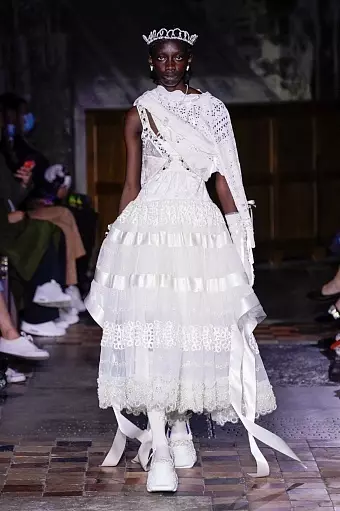 Simone Rocha spring-summer 2022 picha # 29