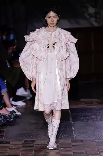 Simone Rocha primavera-verão 2022 foto # 30