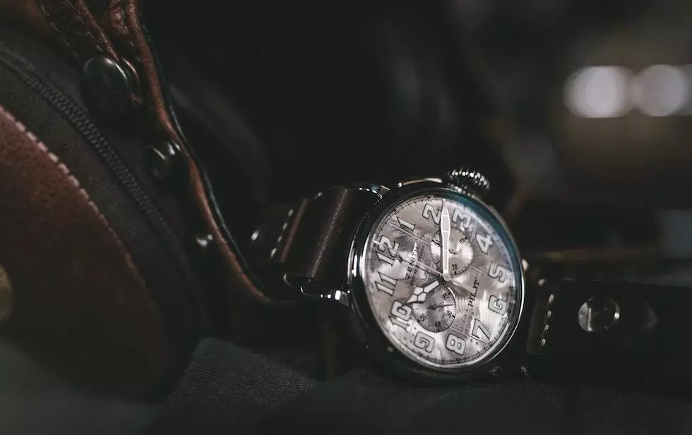 Zenith Imapereka Mtundu Woyendetsa 20 Chronograph Silver