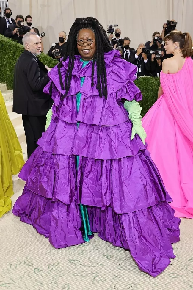 Whoopi Goldberg di foto Valentino # 106