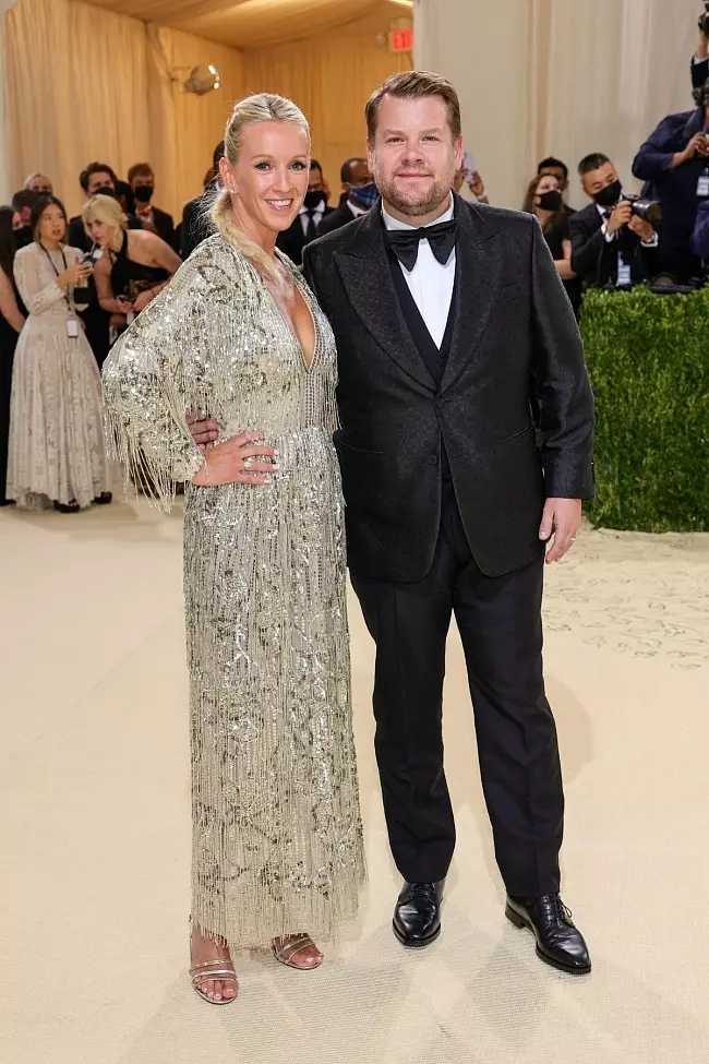 Julia Carey és James Corden a Gucci 35-ös fotóján