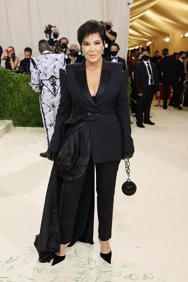 Kris Jenner di Tom Ford dan Alexander McQueen foto # 62