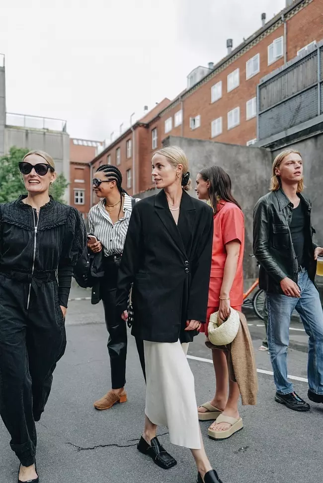 Fasjonable triks for høsten, som du kan lære fra street style heltinner bilde № 11