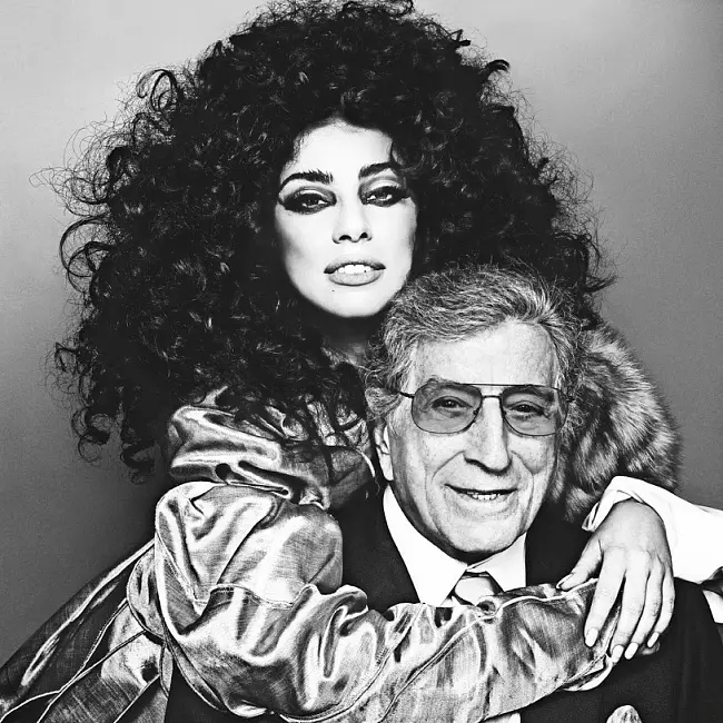 Albumomslag för Tony Bennett och Lady Gaga Cheek to Cheek foto #2