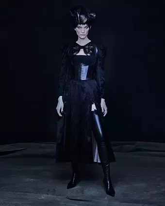 Ulyana Sergeenko Haute Couture FW21/22 zdjęcie № 5