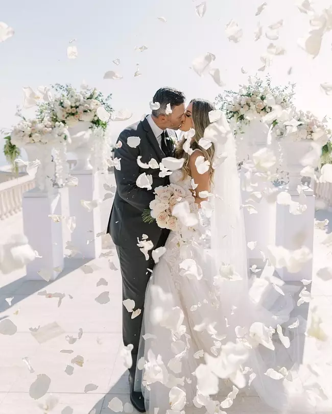 結婚式の香水（写真：@dmitry_shumanev）写真＃1