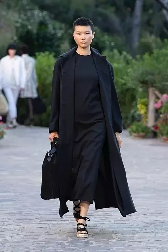 Max Mara Resort 2022 daim duab #21