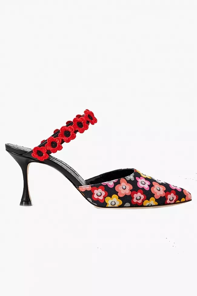 Manolo Blahnik, 65 717 рублів, net-a-porter.com фото № 11