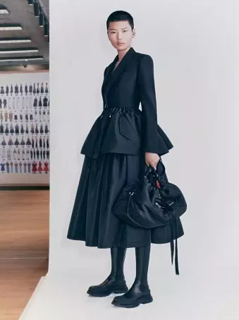 الكسندر ماكوين (Alexander McQueen) خريف وشتاء 2021/22 صورة رقم 7