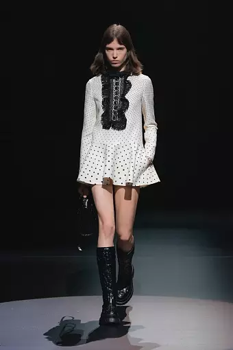 Valentino fall-winter 2021/22 รูปภาพ # 3