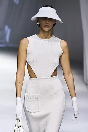 Fendi пролет-лето 2021 фотографија # 7