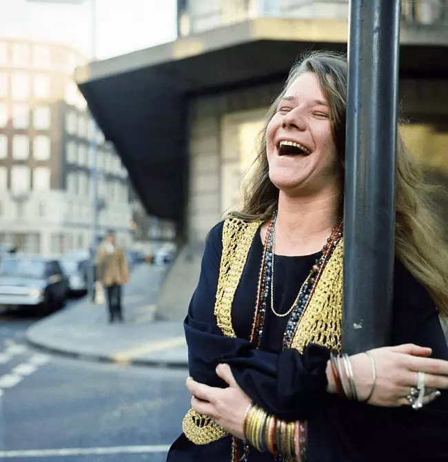 Delwedd gemwaith y dydd: Janis Joplin ar lun stryd # 1 yn Llundain