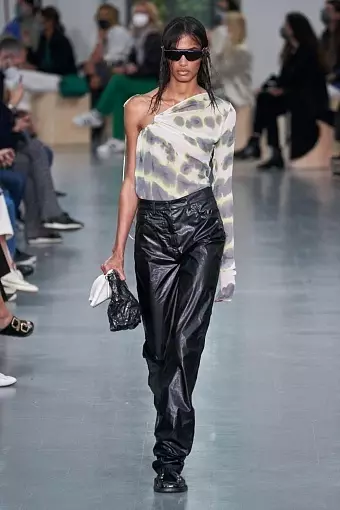 Sportmax mufananidzo nhamba 9