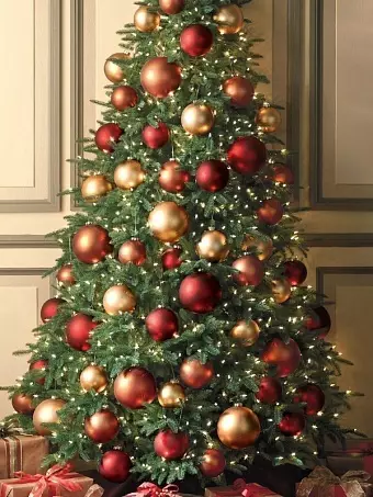 10 formas de decorar un árbol de Navidad para el Año Nuevo (no es demasiado tarde) foto # 34