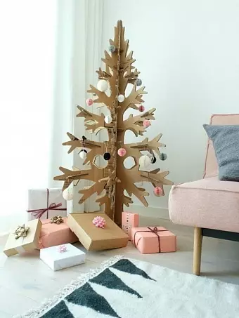 10 formas de decorar un árbol de Navidad para el Año Nuevo (no es demasiado tarde) foto # 7