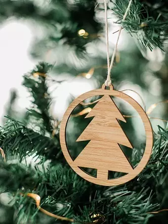 10 formas de decorar un árbol de Navidad para el Año Nuevo (no es demasiado tarde) foto # 8