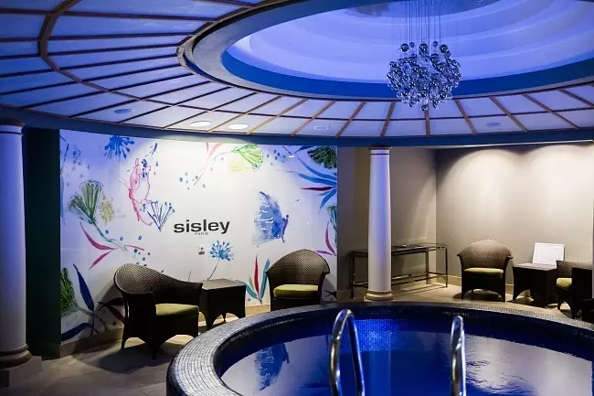 Spa Sisley munggaran di Rusia dibuka di St. Petersburg poto # 2