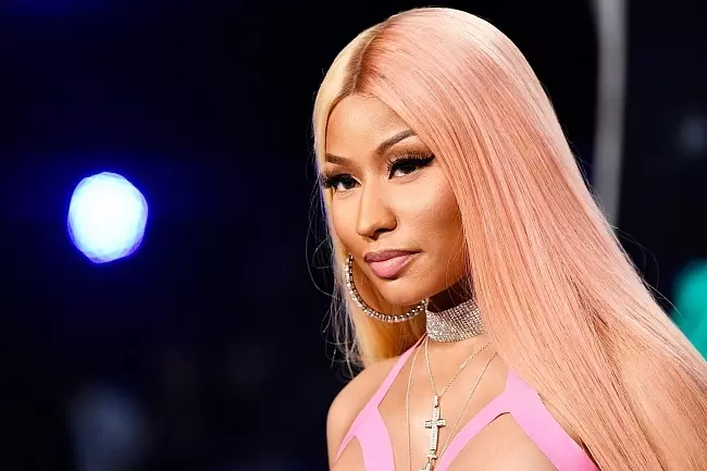 Pamja e bizhuterive të ditës: Nicki Minaj në MTV VMA Foto nr. 4