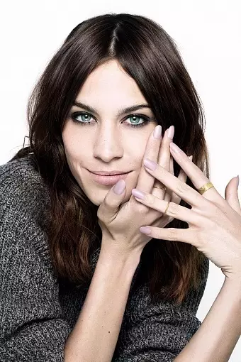 @alexachung акс № 15