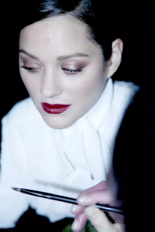 Marion Cotillard medvirkede i en ny annoncekampagne for Chanel duft # 5 foto # 2