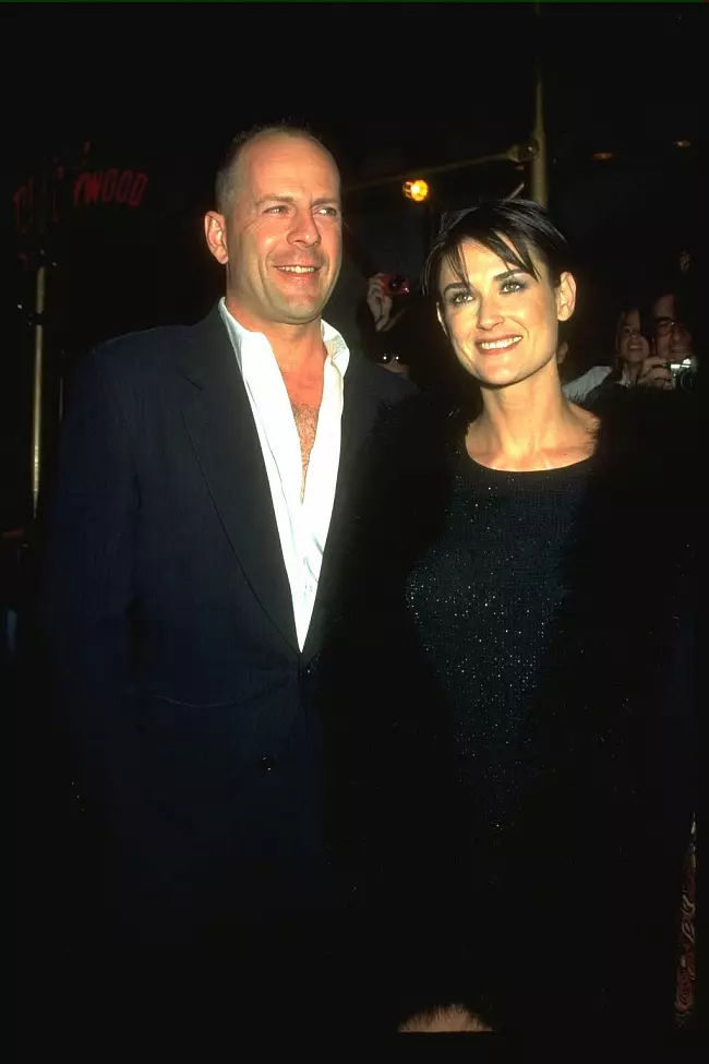 Leabhar nótaí: Thug Bruce Willis suas Monogamy Nuair a Phós sé Demi Moore Grianghraf # 1