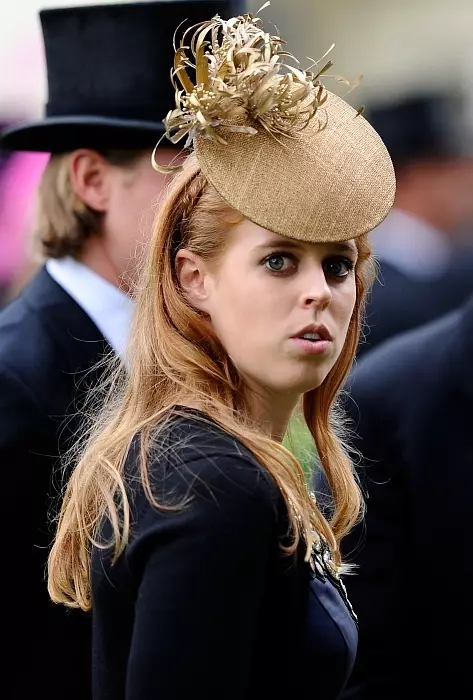 Balap kuda Royal Ascot: topi terindah yang pernah ada foto # 11