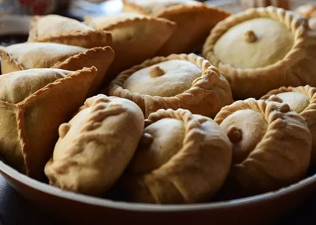 Kaj lahko počnete v Kazanu: gastronomija, golf in potopitev v zgodovino 43410_3