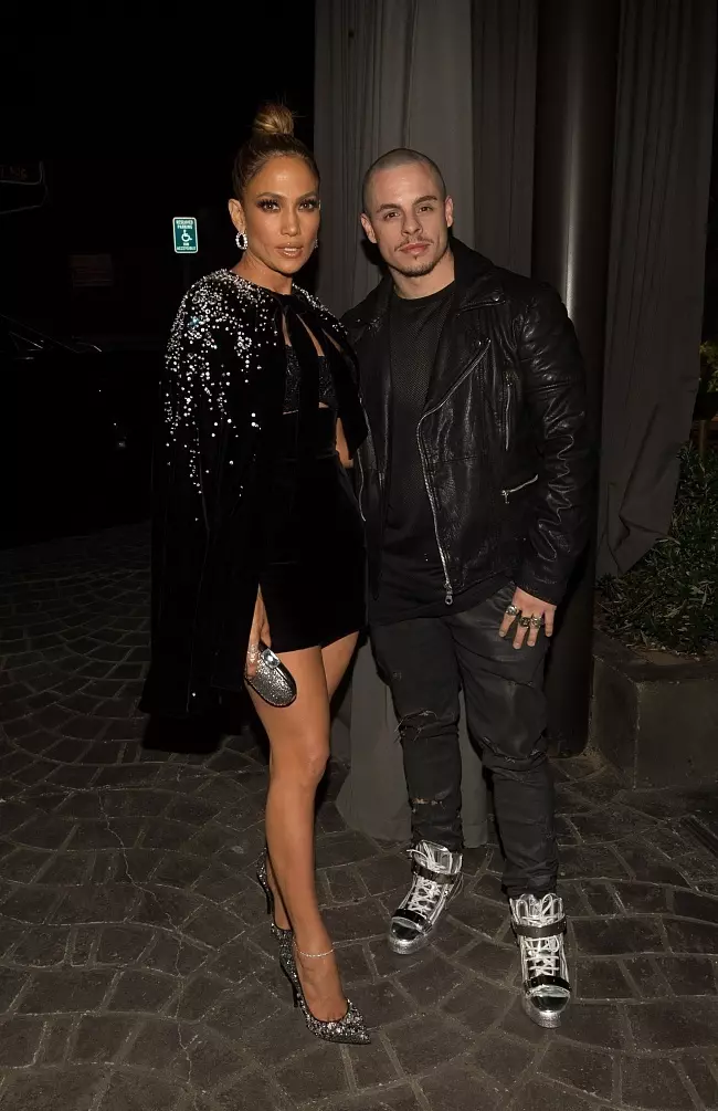 Ditari i kujtesës: përpara se të bëhej i dashuri i Jennifer Lopez, Casper Smart ishte karrigia e saj (fjalë për fjalë!) Foto # 1