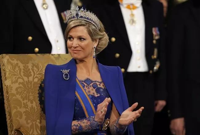 Royal Jewels: Dutch Sapphire Tiara photo # 4