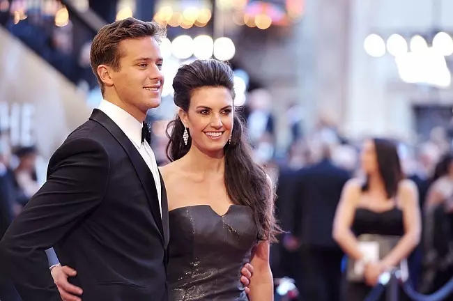 The details of the divorce of Armie Hammer and Elizabeth Chambers became known. Photo # 1