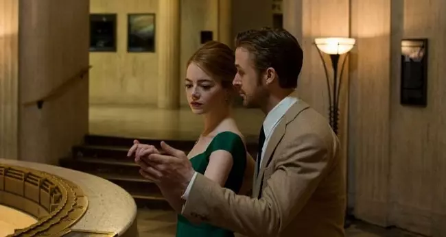 Bijuterii din film: pandantive de Emma Stone în La La Land pe care fiecare fotografie #3 și le poate permite