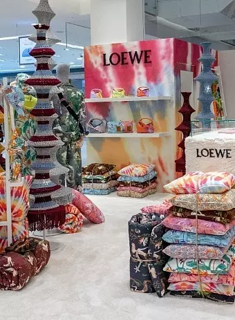 Loewe Paula's Ibiza 2020 TSUM ඡායාරූප # 3 හි විවෘත කරන ලදී