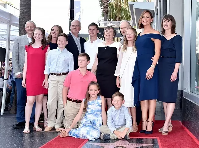 Jennifer Garner mori një yll në foton numër 4 në Hollywood Walk of Fame