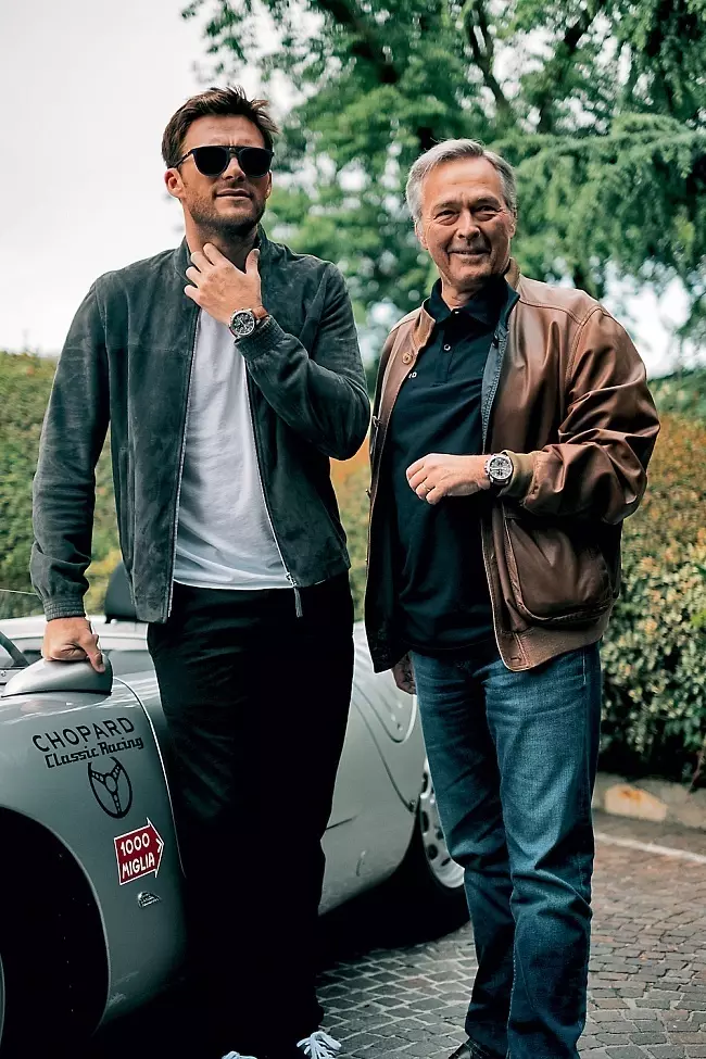 Viime vuoden kilpailun tähtiosallistuja, näyttelijä Scott Eastwood ja Chopardin toinen puheenjohtaja Karl-Friedrich Scheufele yllään Chopard Mille Miglia 2019 Race Edition, katso kuva # 1