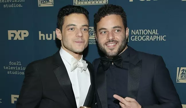 Dit wist je niet: Cole Sprouse, Rami Malek en andere beroemdheden die een tweeling hebben Foto #5